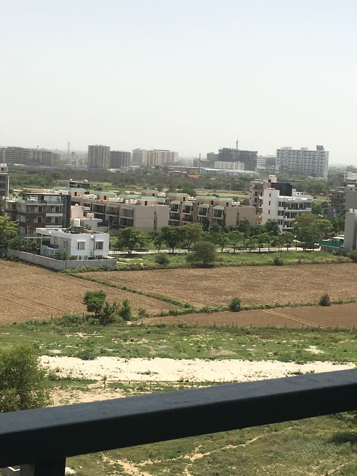 Big & Beautiful 3 Beds & 3 Bathrooms Apartment - Bahadurgarh