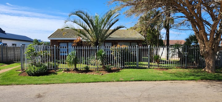 @Home @Red Heart - Jeffreys Bay