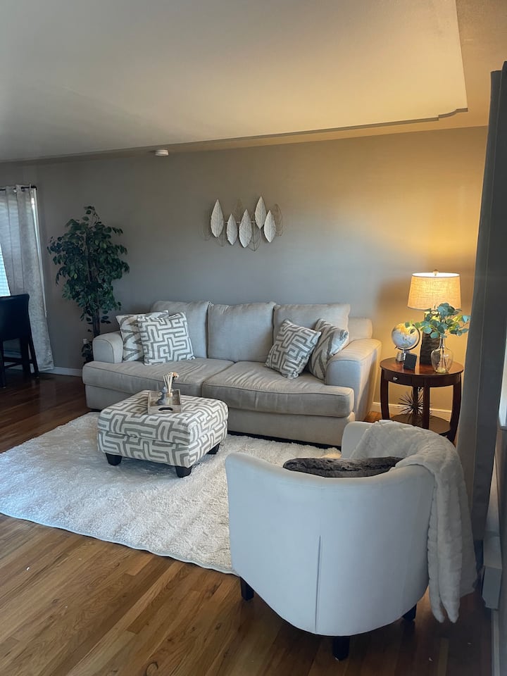 Cozy Two Bedroom Townhouse Close To Frontier Park - Wyoming