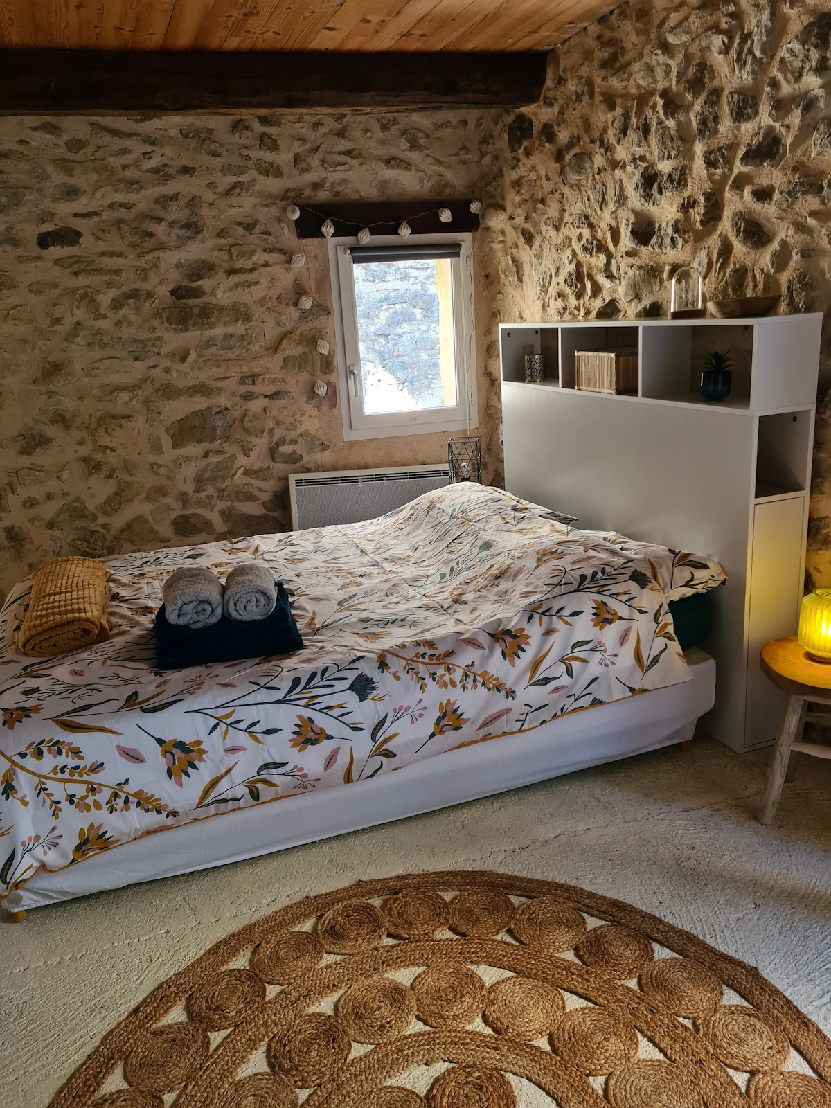 Independent and atypical room - Bed and breakfasts for Rent in Volonne ...