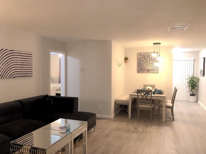 Brand New Cozy Spacious Home 2b/2b - Las Vegas, NV