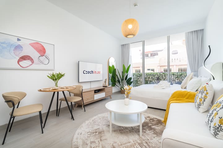 Brand New Vibrant Studio | Jvc - Dubai