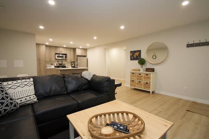 Charming Home In Central Se Kelowna - Kelowna
