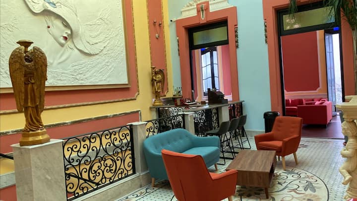 Private Suite #15 In Historic Downtown - Montevideo