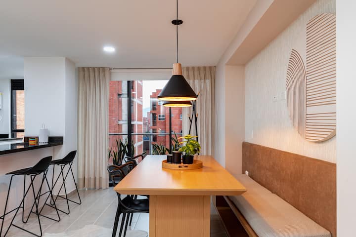 Stunning Condo Close To Laureles W/ac |Tc7 - Medellín