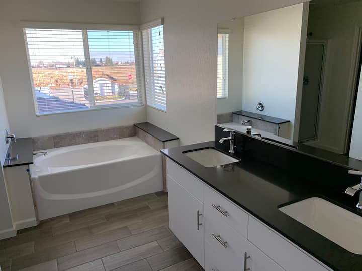 Convenient Clovis Retreat - Clovis, CA