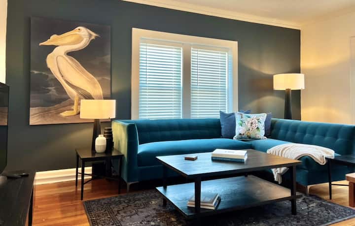 Asher & Finn Modern/bright In Historic Building - Cleveland Heights, OH