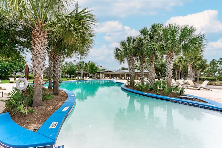 Tropical Treat | Walk To Beach, Pool, & Resort - Port St. Joe, FL