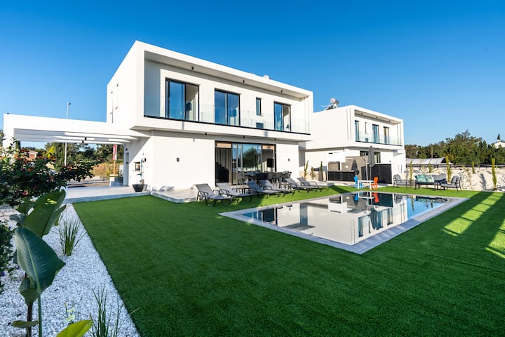 Geo Protaras Luxury Villa - Ayia Napa