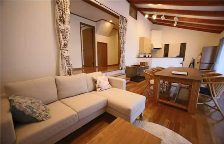 《ペットOk》bbqもok！絶景オーシャンビューの温泉付貸別荘（5名定員）（相模台3-13） - 伊豆の国市