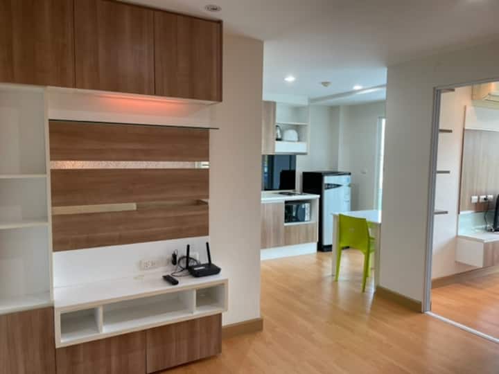 Spacious 37sqm 1 Bedroom Kitchen Pool Gym Parking - Phuket