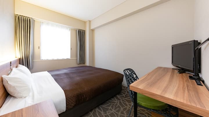 Non-smoking / Standard King Bed Room / 2 Ppl - 후쿠오카시