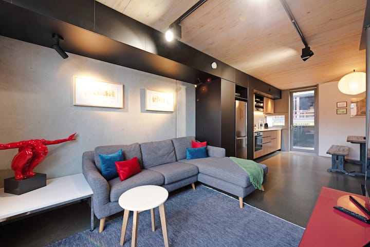 New, Funky And Modern In The Cbd - Wellington