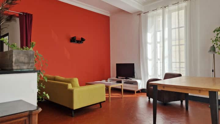 Appartement 2 Ch Doubles 90m² - Centre Ville - - Nîmes