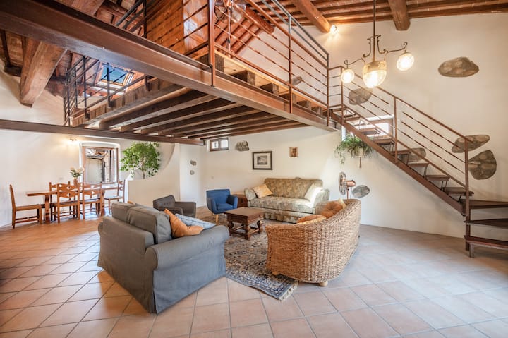 Antico Casale Immerso Nel Verde - Bardolino