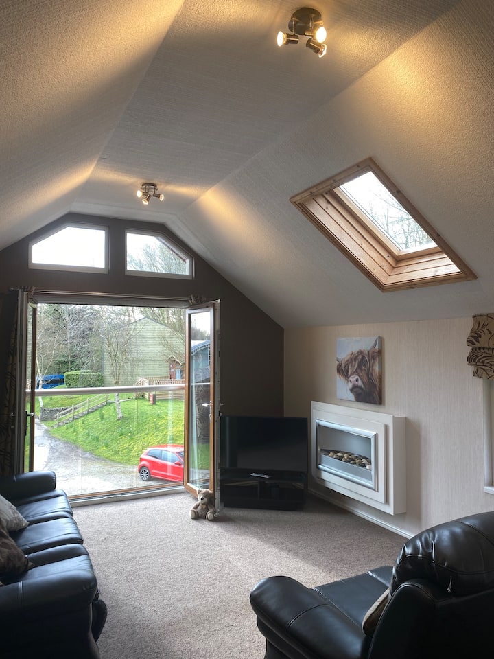 Spacious Deluxe 3 Bed Two Storey Lodge 5* - Carnforth