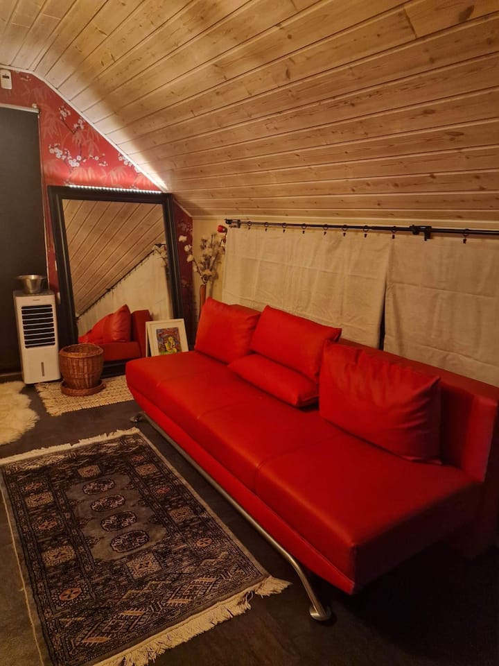 Charming Room With Big Bed - Luleå