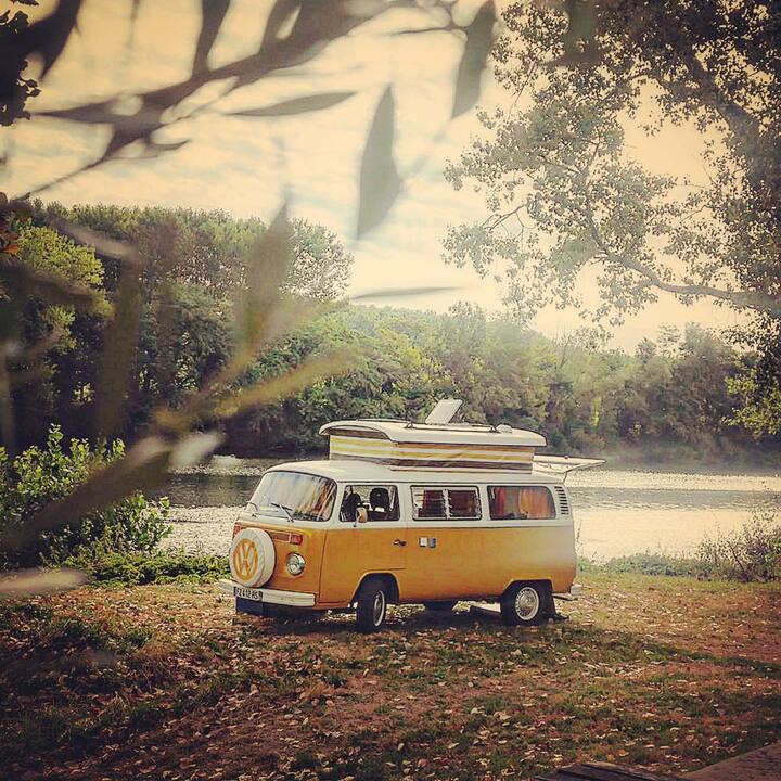 Location Combi Vw T2 Années 70 - Villefranche-de-Rouergue