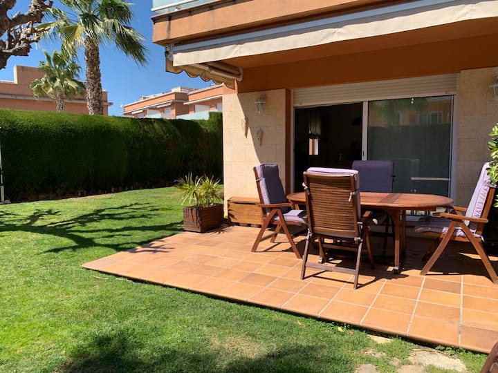 Casa Familiar En Urbanización - Roda de Bará