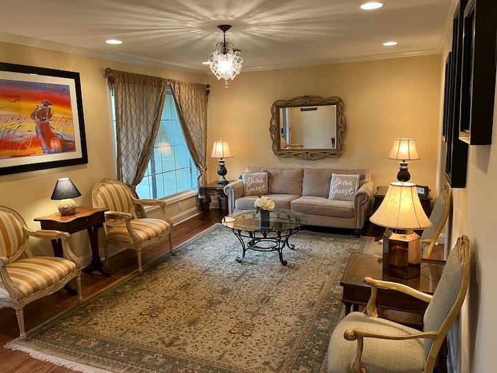 2 Miles From Famous Oxford Square - 옥스퍼드