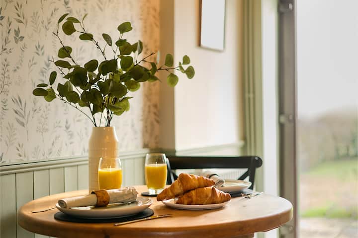 Hickory Cottage - Chesterfield