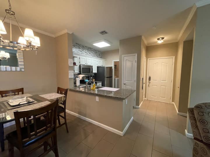 Ground Floor Two Bedroom Condo! - Arizona