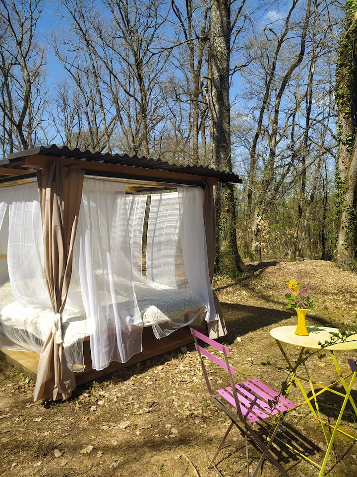 Lit Au Plus Près De La Nature - Payrac