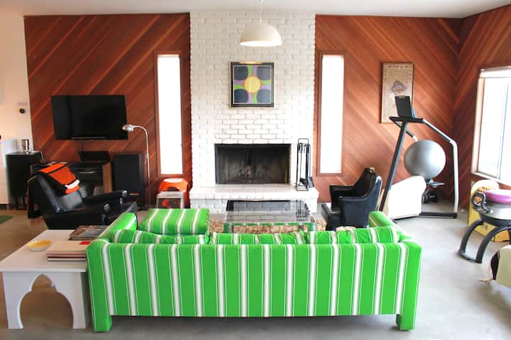 Joshua Tree Modern Guest House - Guesthouses for Rent in Joshua Tree ...
