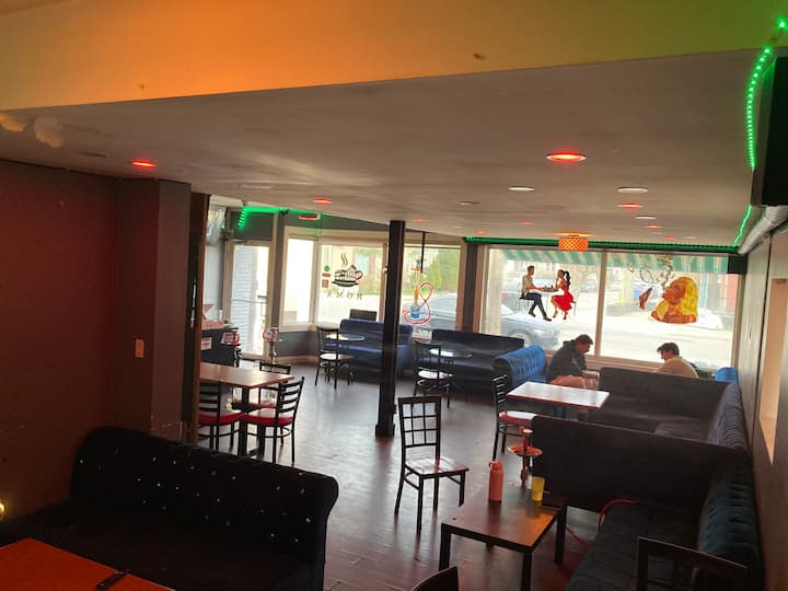 Party Private Place, Birthdays And All Events - Hamilton, ON, Canada