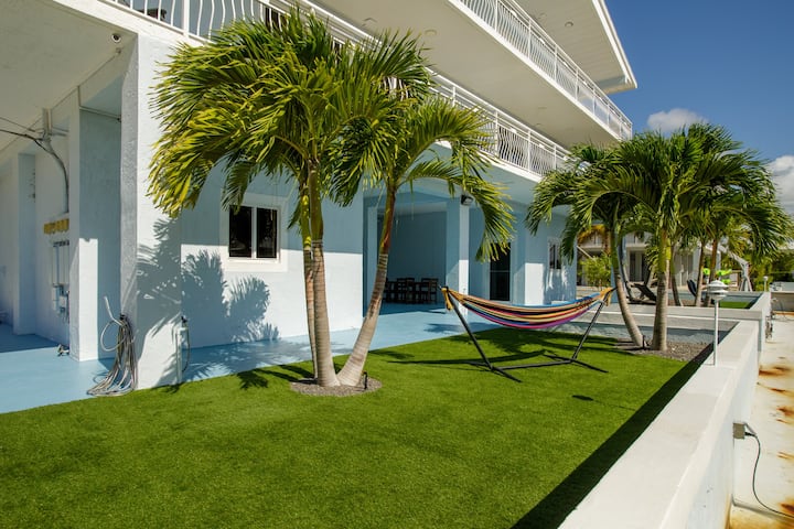 Jaw-dropping Canal View Key Largo Boat Slip, Bay - Key Largo