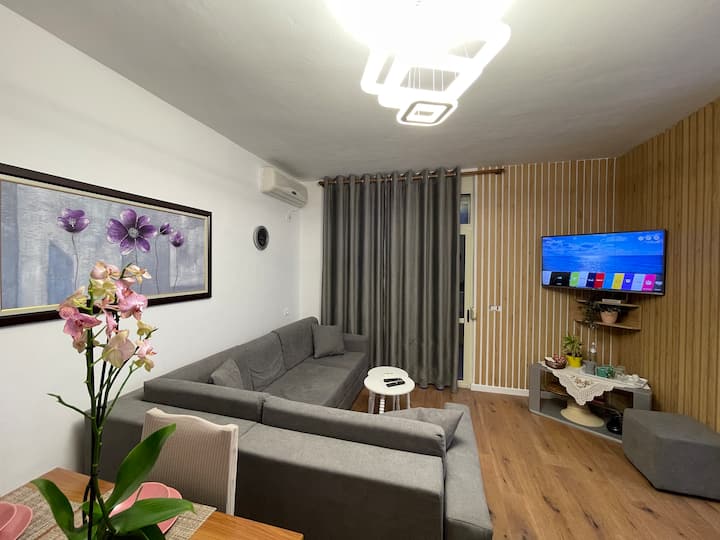 Arteg Apartments - Premium - Golem
