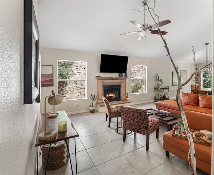 Desert Hideaway - El Paso, TX