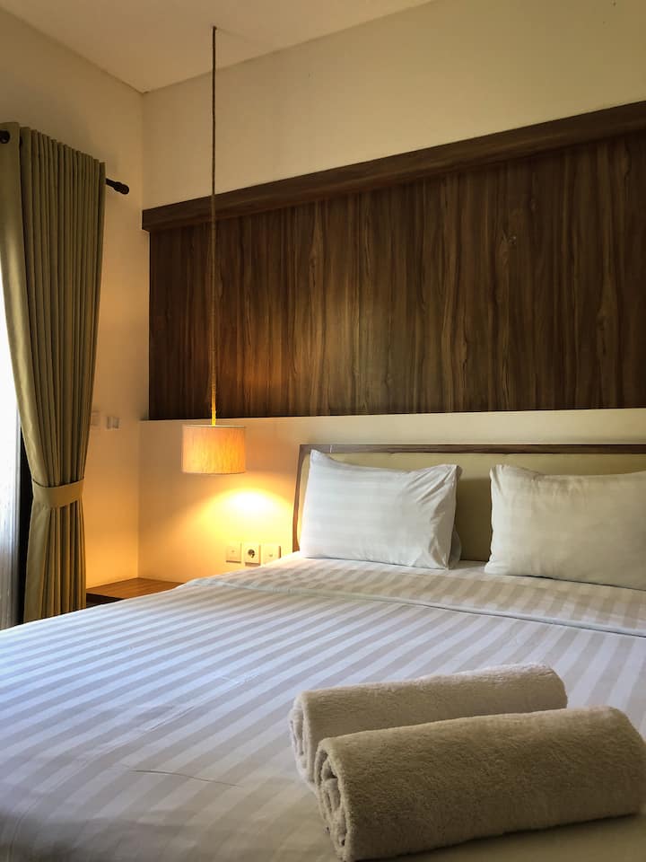 Cozy Stay Near Airport, Walkable, Self Check-in - Kuta