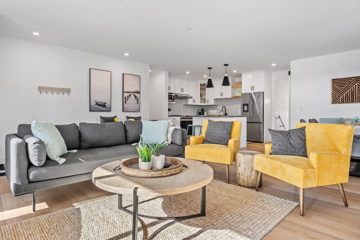 The Duke | Spacious | Upscale | Close To Dt - Calgary