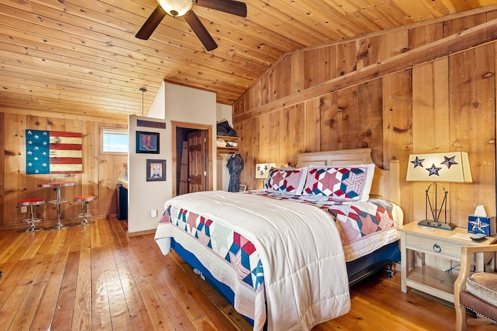 Cozy Cabin Williams, Breakfast, Hammock, Mtn Views - Williams, AZ