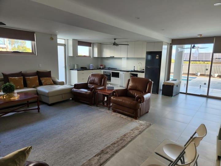 Newly Built Studio Apartment - Manly