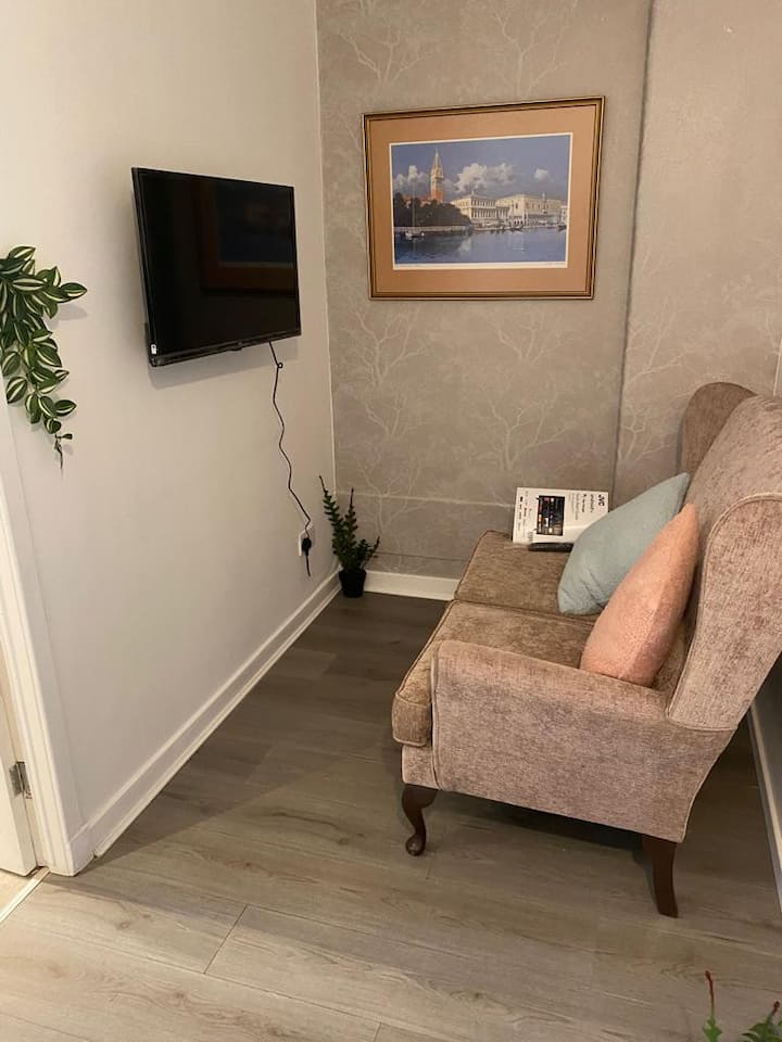 Private Room In Glasgow City (Excellent Room) - Paisley