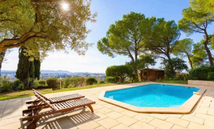 Bastide Piscine Vue Unique Sur Rade De Marseille - Marseille