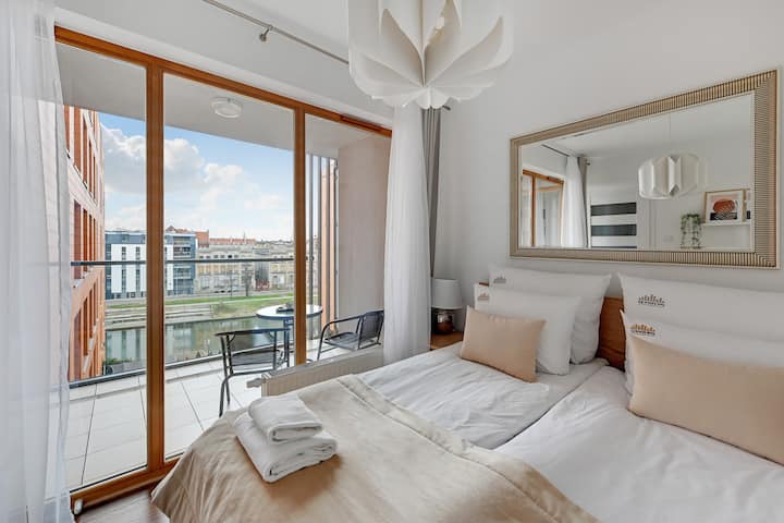 River View | City Centre & Parking | Aura 196a - Gdańsk