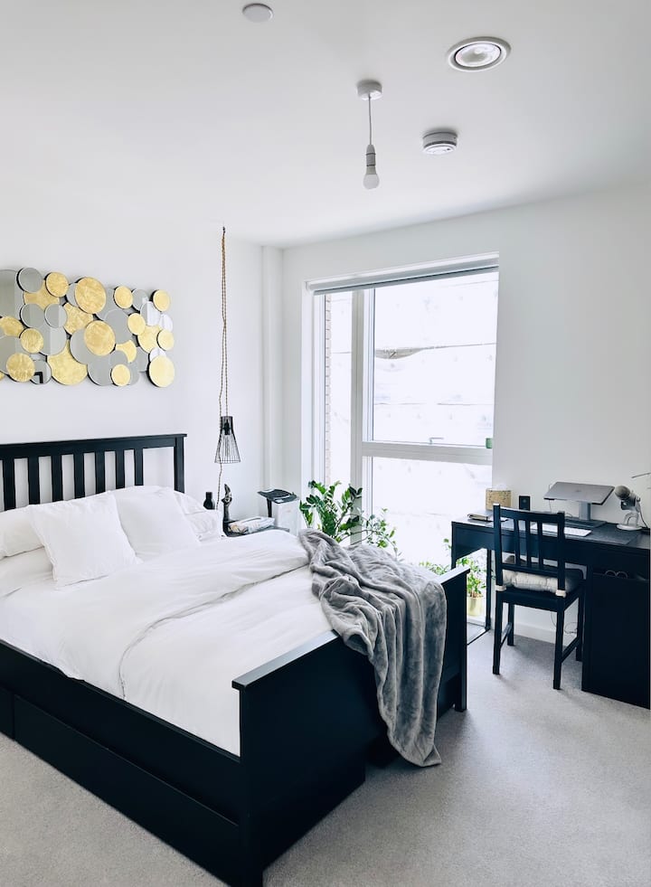 Little Gem| Entire Flat Near Excel, City Airport - Dagenham