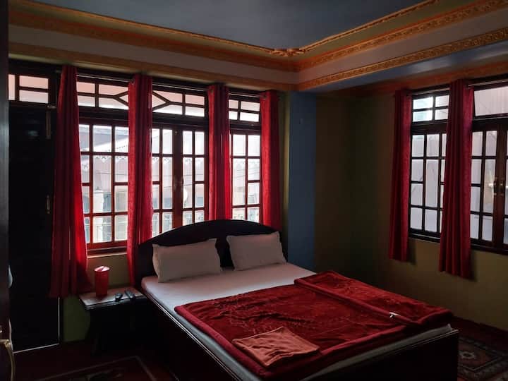 Fully Furnished Apartment - 다르질링
