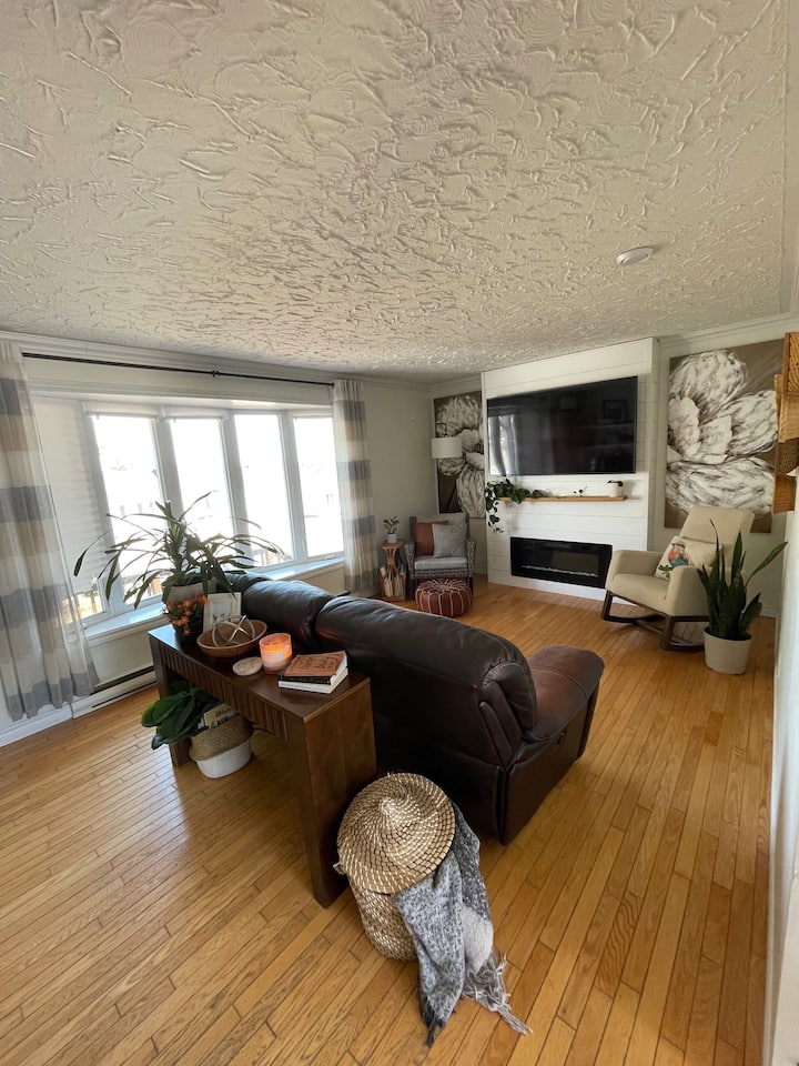 Central & Perfect For Work Or Play! - 3 Bdm - Bathurst