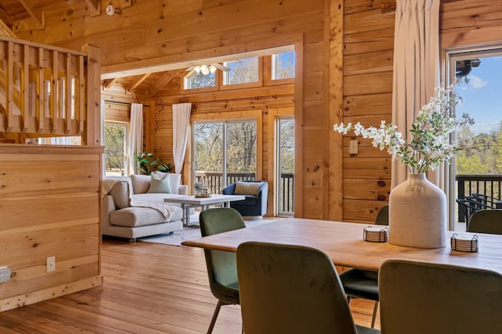 Pisgah Paradise • Private • Game Room • Large Deck - Brevard, NC