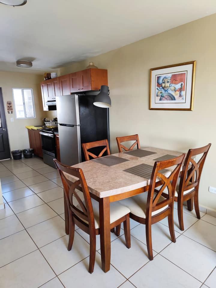 Vista Al Mar Estacionamiento Alberca 3 Recámaras - Ensenada