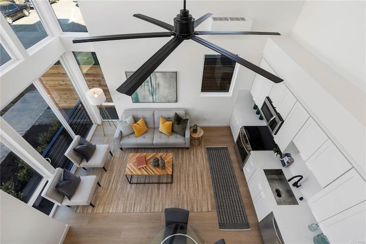 King Bed, Rooftop Deck, Ac, Ev Charger, Pets Ok! - Seattle, WA