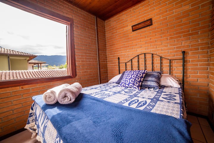 Casa Sol – Aconchego E Arte A 2min Da Praia - Paraty