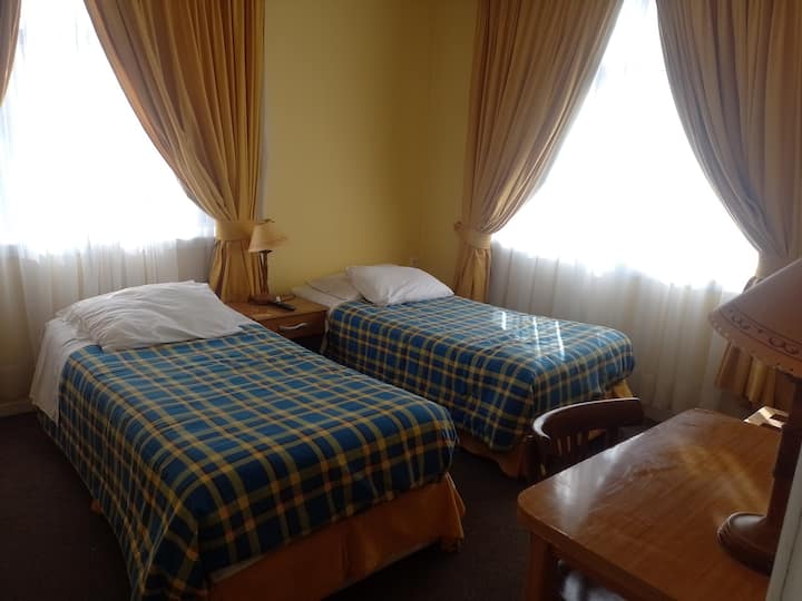 Hostal Ovejero. Casa Patagónica - Punta Arenas