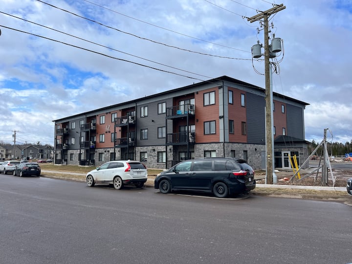 Modern 1 Bedroom Apartment - Moncton