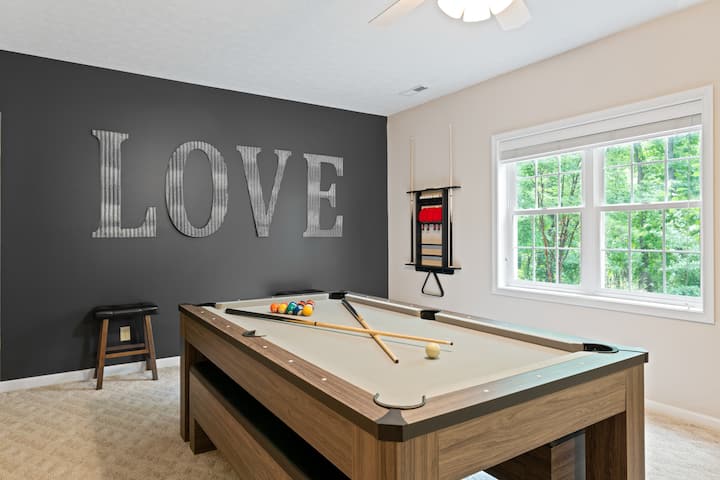 Summer Special: Pet Friendly Hub For Summer Fun - Massanutten, VA