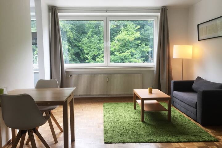 Large, Connected With Forest View Apartment +P - Düsseldorf